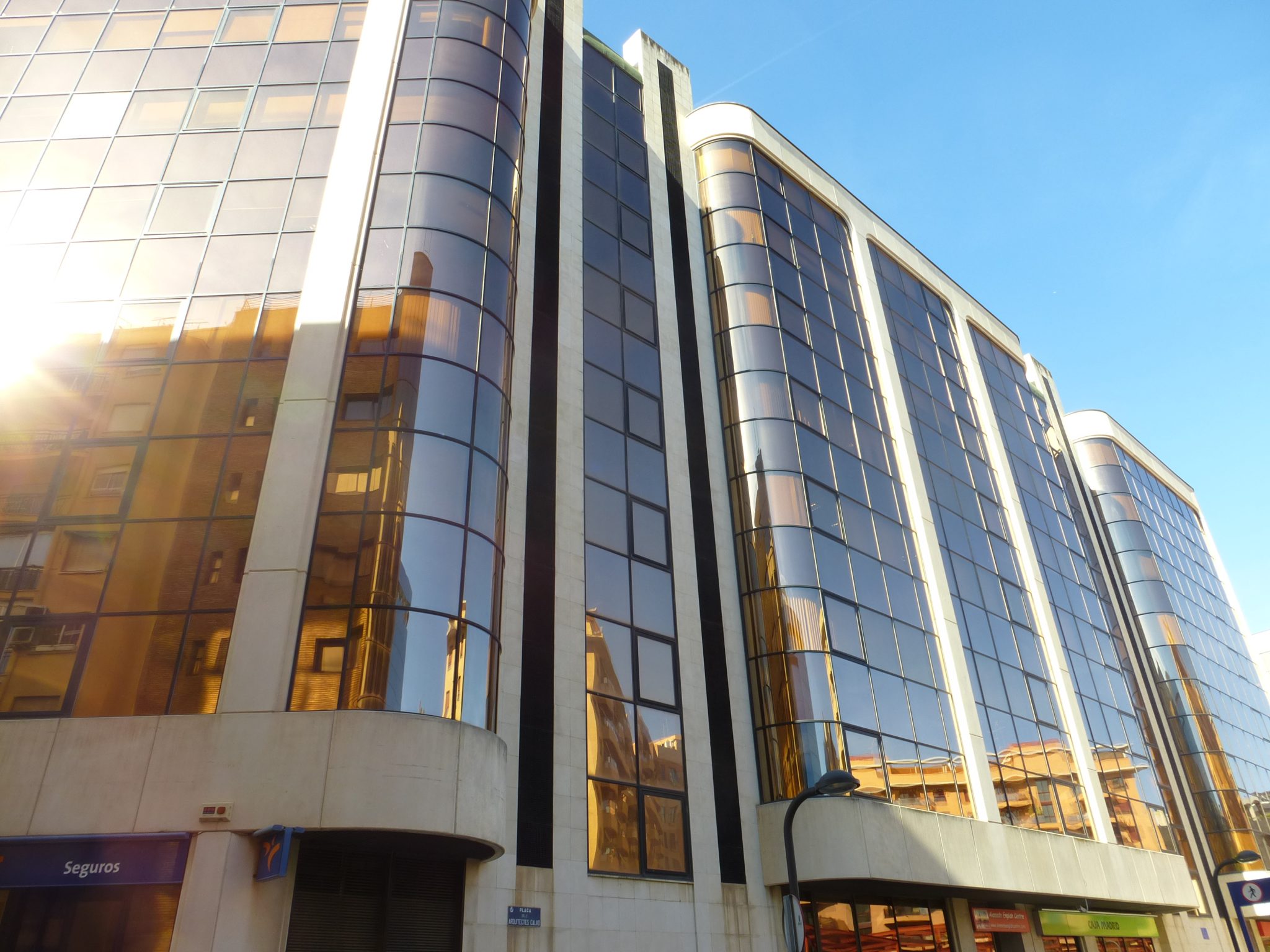 Edificio Albereda 35 – Edificios Alberta Norweg